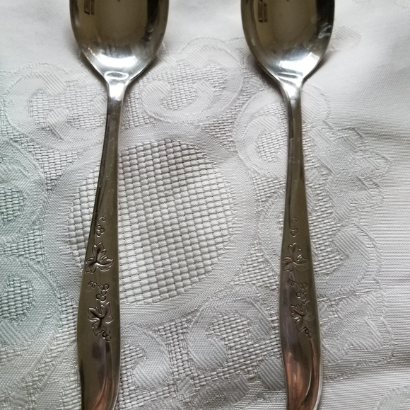 International Silver | Dining | Vintage Internatl Silver Serving Spoons ...
